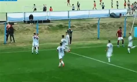 Fútbol en América Gol de Catriel Cabellos con la reserva de Racing