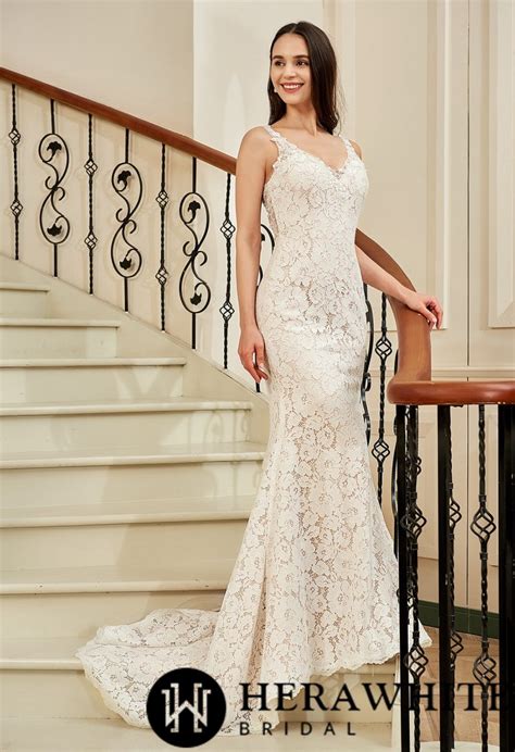 Robe De Mariée Fourreau Dentelle Florale Robes de Mariée Comtesse