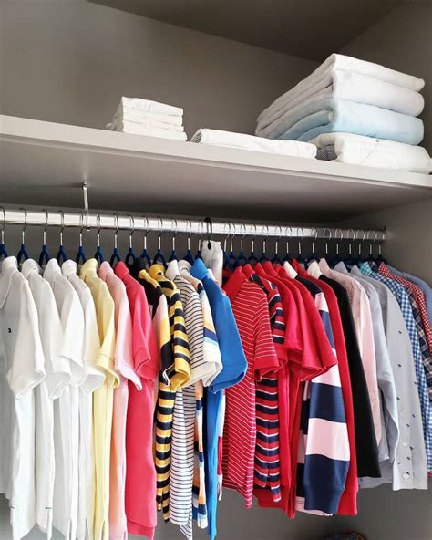 Dicas práticas e eficientes de como organizar o guarda roupa