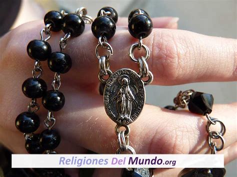 Cómo Rezar La Coronilla De La Divina Misericordia