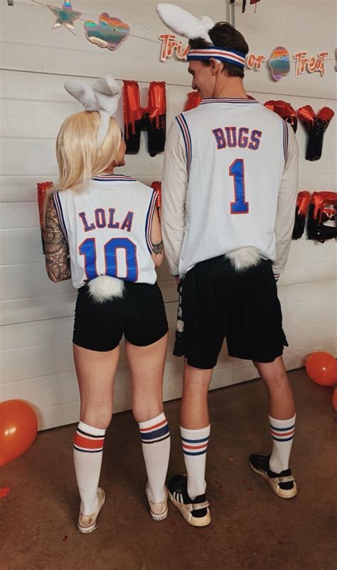 Couples Halloween Costumes Best Ideas For Extreme Fun Bunny Halloween