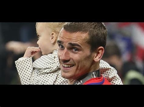PHOTOS Antoine Griezmann Erika Choperena et leur bébé premiers