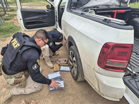 PRF apreende cocaína e pasta base na carroceria de carro em Salgueiro