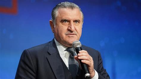 Gen Lik Ve Spor Bakan Osman A K N Bak T Rkiye De Olimpik Havuz