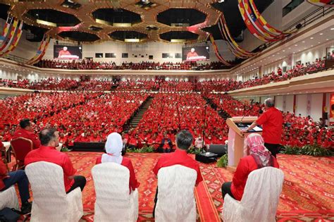 Zahid Dedah Identiti Ahli Parlimen Bn Sokong Muhyiddin Jadi Pm