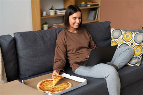 Pizza w ciąży czy można ją jeść Jakie rodzaje pizzy są bezpieczne