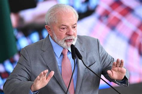 Pela primeira vez avaliação negativa do governo Lula supera a positiva