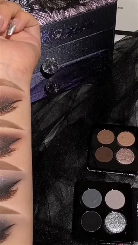Easy Silver Smokey Eye Look Augen Make Up Mit Glitzer Make Up
