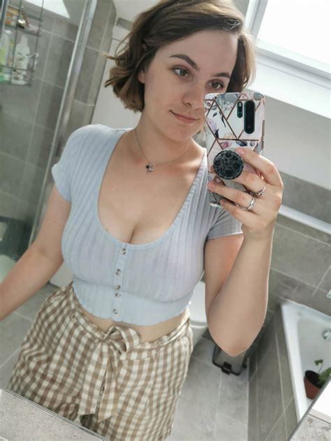 Bathroom Selfie 😀 25 Rselfie