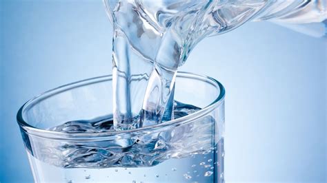 Cuántos vasos de agua debo Tomar al Día Aguas Misuri