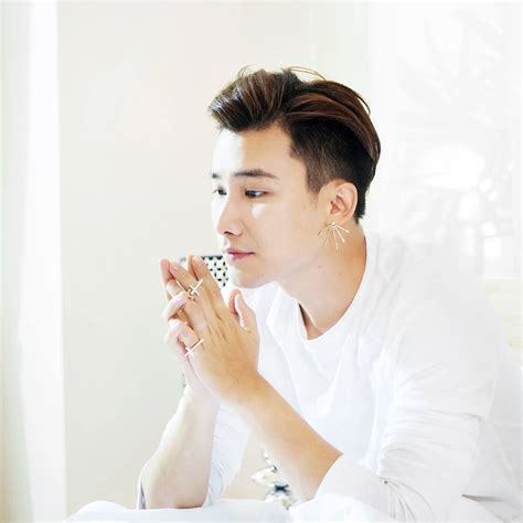 Tiểu sử ca sĩ điển trai Chí Thiện GOLIVE VN THÔNG TIN GIẢI TRÍ DÀNH