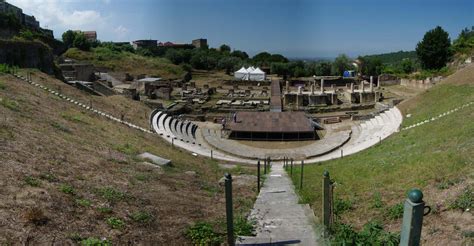 Teatro Romano Di Sessa Aurunca Caserta Archeologia