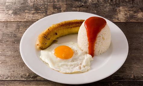 Cuántas calorías tiene el arroz a la cubana