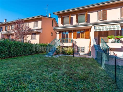 Vendita Villa A Schiera In Via King Lainate Ottimo Stato Posto