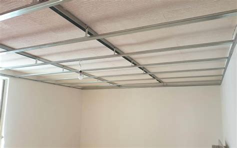 Poser Un Plafond Suspendu