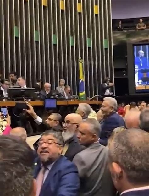Vice Presidente Do Pt Chama Nikolas De Viadinho E D Tapa Na Cara De