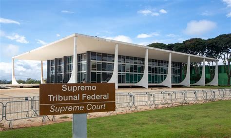 Moraes suspende julgamento sobre revisão de aposentadorias e não há