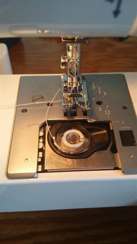 How To Thread A Singer Sewing Machine Bobbin Img Klutz