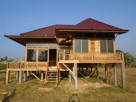 Populer Model Rumah Tiang Di Laut