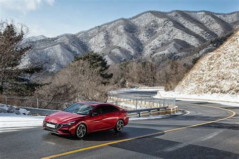 Découvrez les avantages et inconvénients des voitures hybrides Must Car