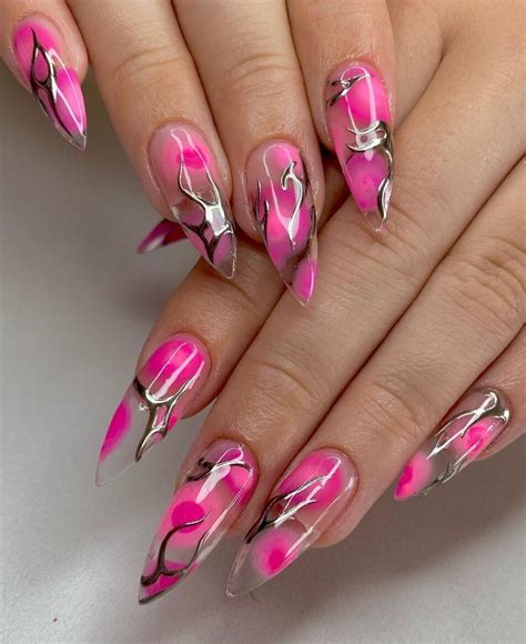 40 Charming Clear Nail Designs To Inspire Your Next Manicure Hairstyle