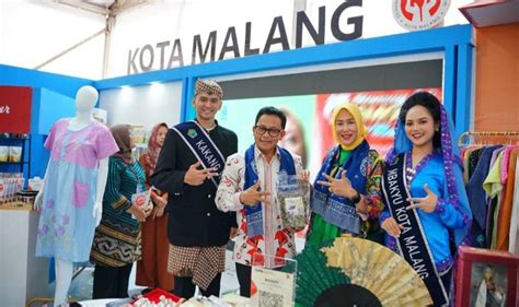 Wali Kota Sutiaji Bangga Produk UMKM Unggulan Laris Manis Di ICE