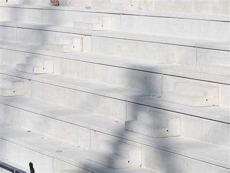 GRADINS PROERAI Produits préfabriqués en béton pour le batiment