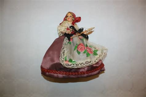 ANCIENNE POUPÉE FOLKLORIQUE des années 1950 1960 La Grange EUR 15 00