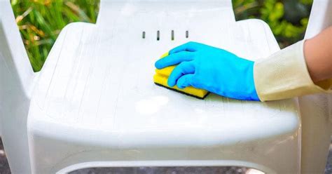 Blanchir plastique jauni 3 astuces pour rénover le mobilier du jardin