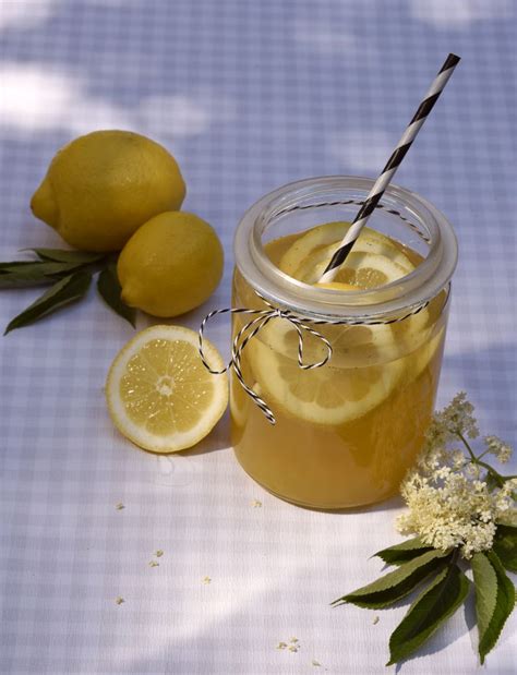 Holunderblüten Limonade GenussJäger
