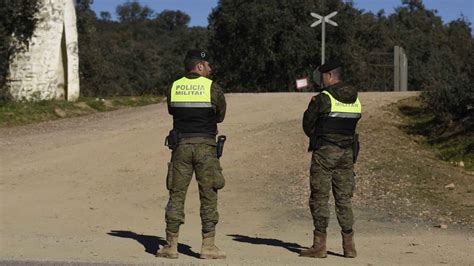 El juez ve indicios de delito en la dirección del regimiento de los