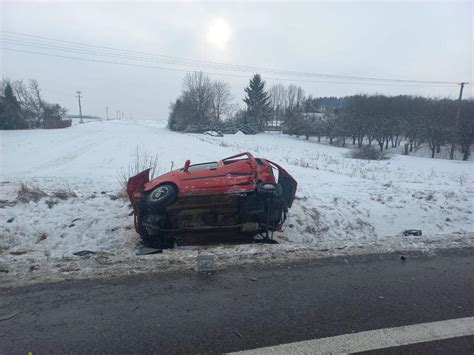Śmiertelny wypadek na DK 12 Ruch odbywa się tam wahadłowo Auto