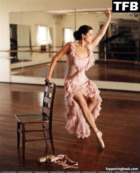 Neve Campbell Nude The Fappening Photo 1473567 FappeningBook