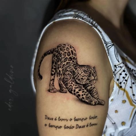 60 tatuagens de onça para mulheres de atitude Tatuagem colorida