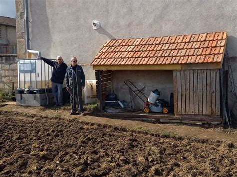 Le jardin de lancienne école de Saint Romain dUrfé a retrouvé une