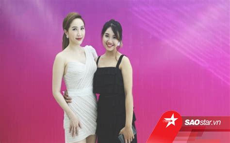 Bảo Thy xinh đẹp quyến rũ thân thiện tạo dáng cùng dàn thí sinh Miss