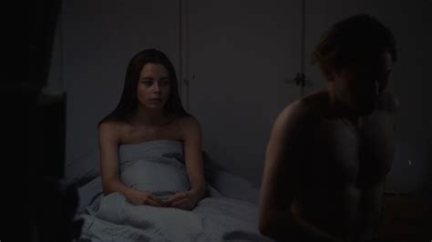 Watch Online Elli Rhiannon Müller Osborne Ida tar ansvar s01e01 08