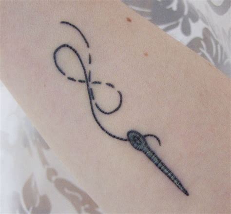Tattoos At Quiltcon Stitch Tattoo Sewing Tattoos Quilt Tattoo