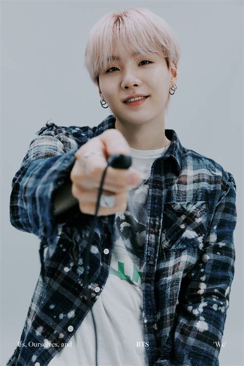 BTS写真集Special 8 Photo Folioよりセルフ撮影集合写真の一部が公開 画像一覧2 8 THE