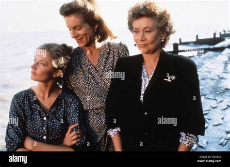 Drowning By Numbers From Left Joely Richardson Juliet Stevenson Joan Plowright 1988