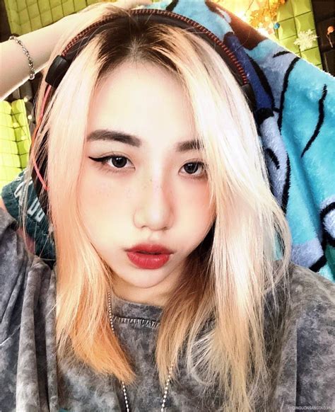 Tổng Hợp Hình ảnh Của Yummie đầy Sắc Màu Và Tươi Trẻ