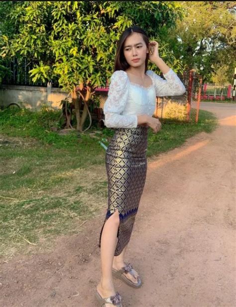 👁️สาวใส่ผ้าถุงxxxthai👁️ On Twitter ชุดก็สวย คนใส่ก็สวย🥰