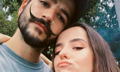 Revelan fotos de la ex novia de Camilo Núcleo Noticias
