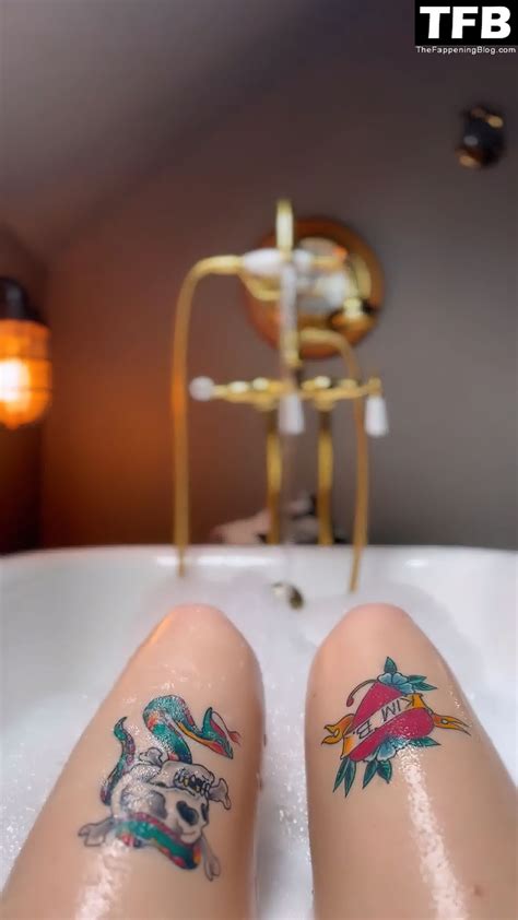 Ireland Baldwin Poses Naked In The Bathtub Photos Thefappening