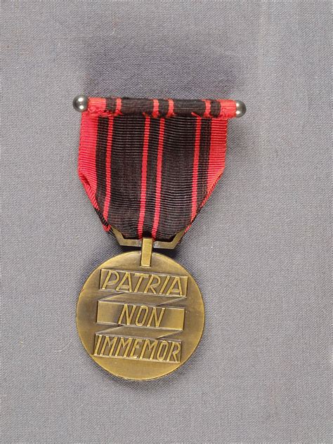 Mil Médaille de la résistance Vente aux enchères Militaria