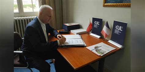 Ponad 250 absolwentów Studium KUL dla Polonii i Polaków za granicą