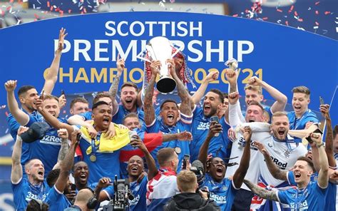 Troféus do Futebol Rangers é campeão escocês após 9 anos de domínio do