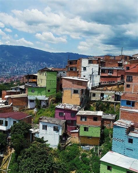 42 Me Gusta 3 Comentarios Bestofmedellin En Instagram Las Casas