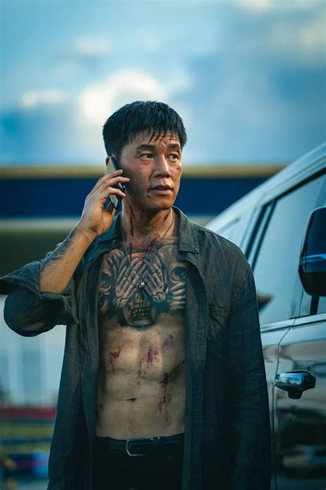 Vây Hãm Kẻ Trừng Phạt khiến fan mãn nhãn với cỗ máy đấm Ma Dong Seok