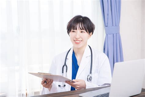 豊胸手術の種類は 手術ごとのメリットデメリットなどと一緒に紹介 美容整形DOC 美容整形美容外科のおすすめ名医中心に掲載